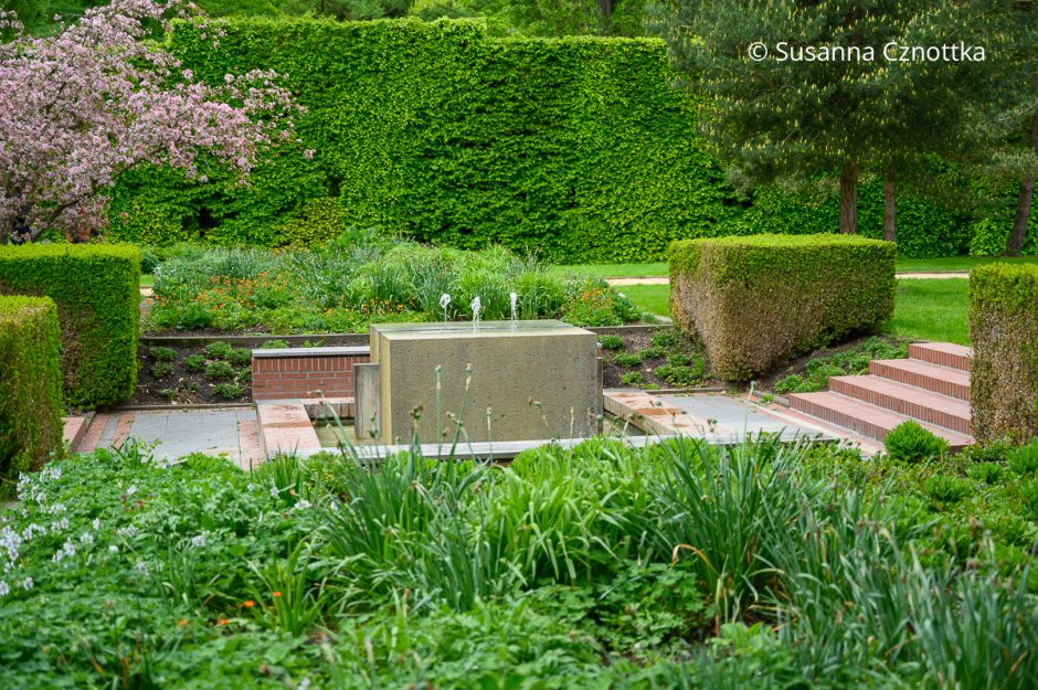 Gartengestaltung mit Höhen und Tiefen: Senkgärten – Einfach Garten